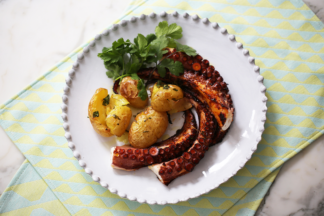 Roasted octopus with potatoes – mynn London